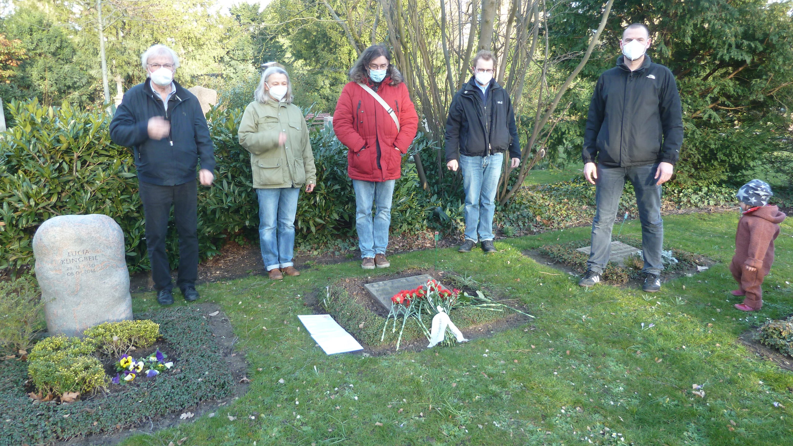 Rote Nelken für Orli Wald auch 2021 – Die Falken Hannover ...